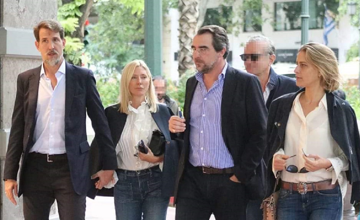 Για έβδομη μέρα ο Βασιλεύς Κωνσταντίνος νοσηλεύεται - elora.gr