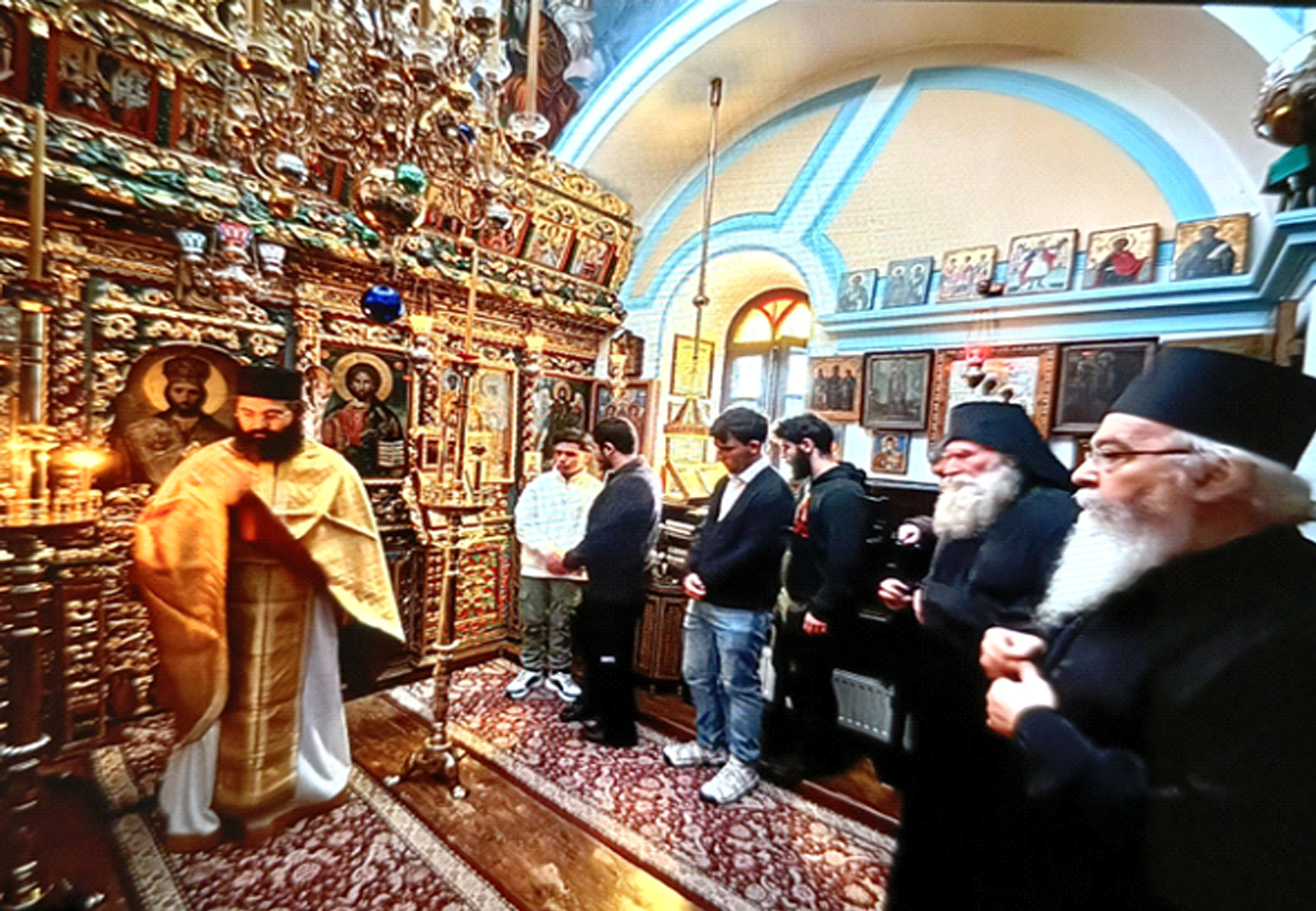 ΠΡΟΣΚΥΝΗΜΑ ΤΩΝ ΦΟΙΤΗΤΩΝ ΤΟΥ ΤΜΗΜΑΤΟΣ ΘΕΟΛΟΓΙΑΣ ΤΟΥ ΕΚΠΑ ΣΤΟ ΑΓΙΟ ΟΡΟΣ - elora.gr