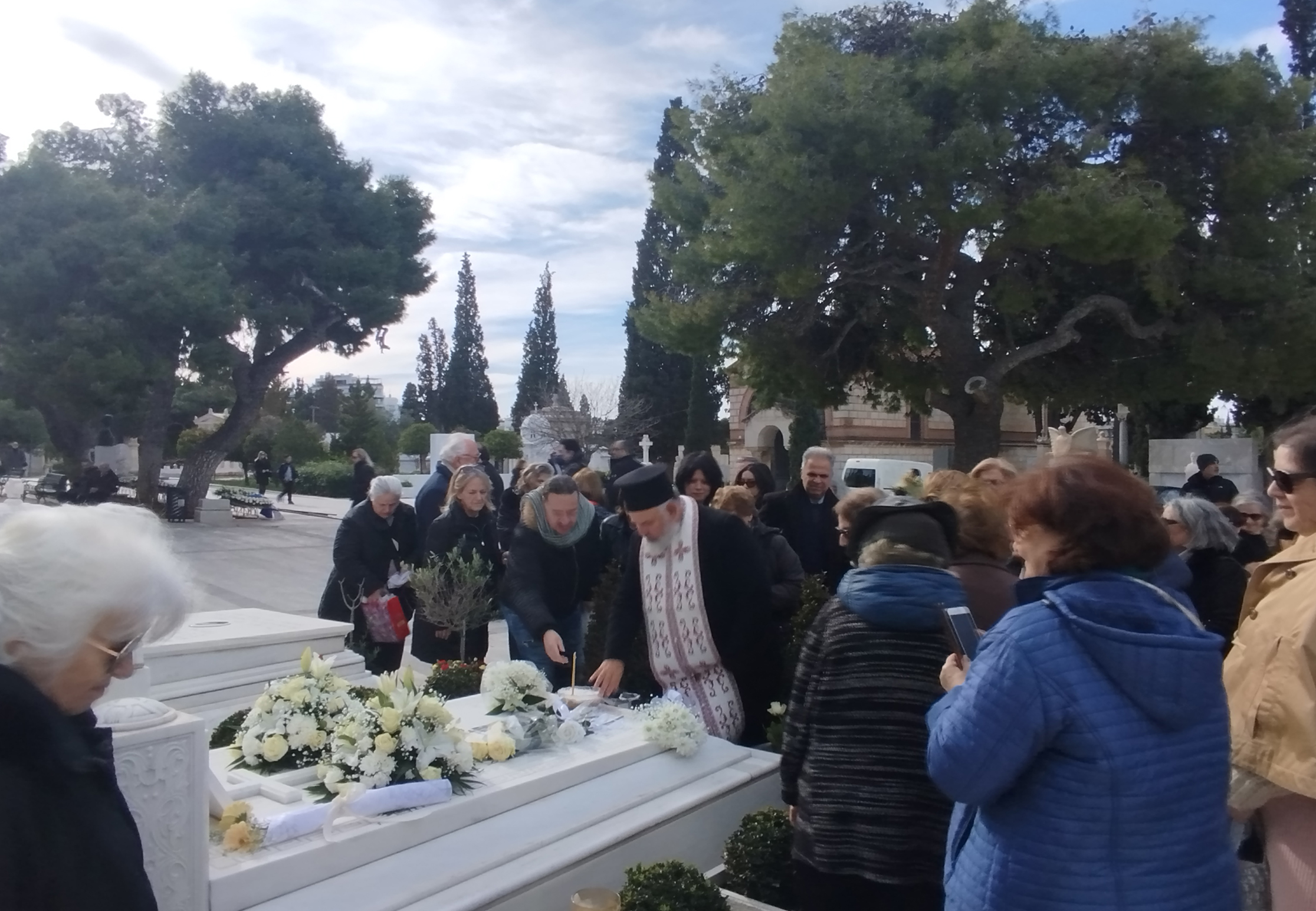 ΧΡΙΣΤΟΔΟΥΛΟΣ! - elora.gr