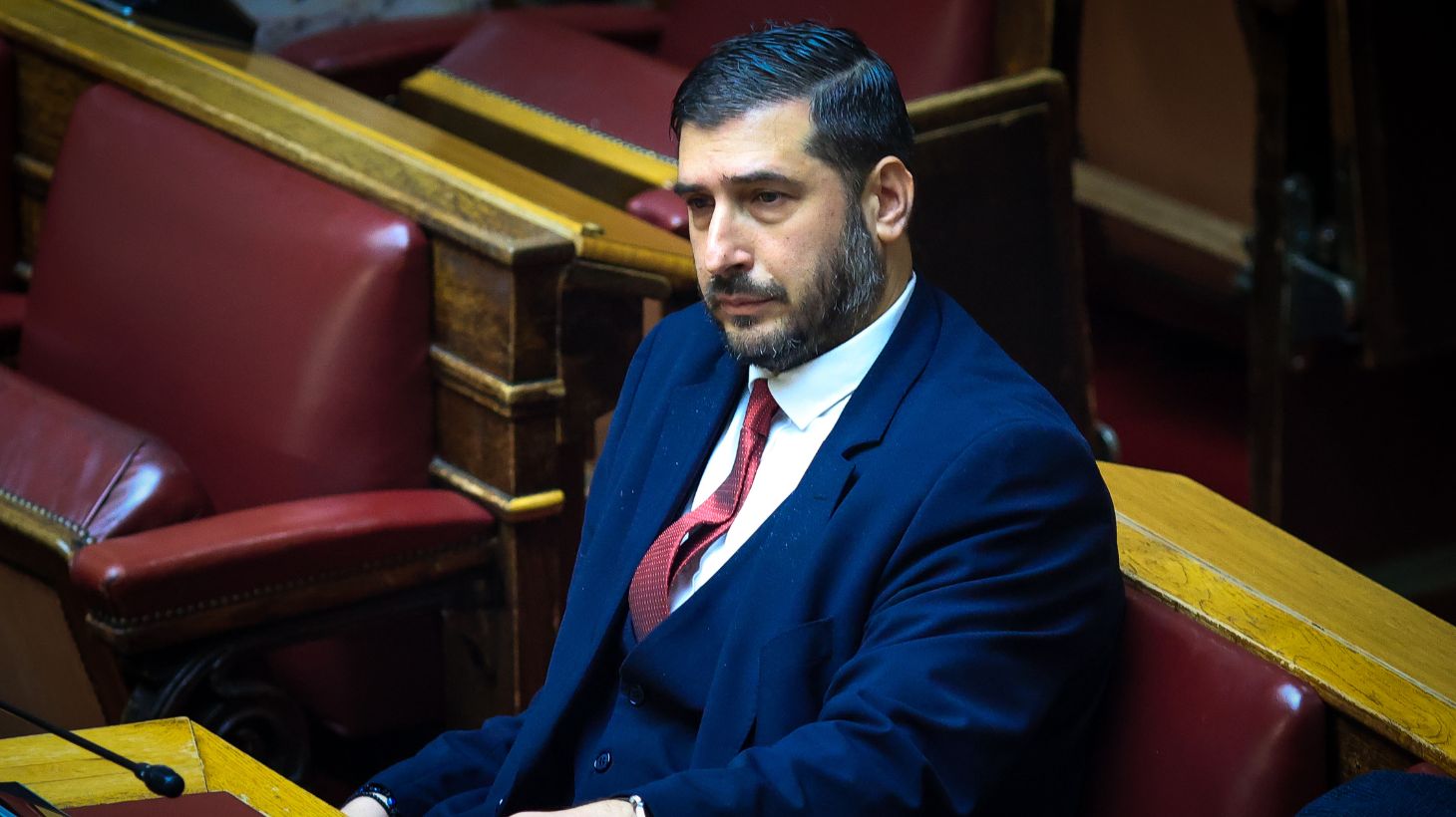 "Ξέχασε την περικεφαλαία στο Μαξίμου" - elora.gr